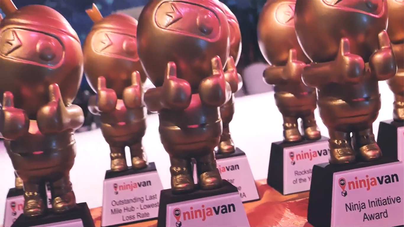 Ninja Van - First Golden Ryo Awards Night - Itech Digital Productions ...